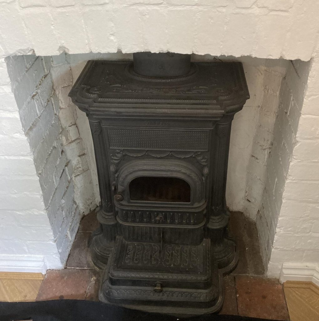 Mirus Edinoliva Wood-Burning Stove Swept in Great Chesterford - Saffron ...