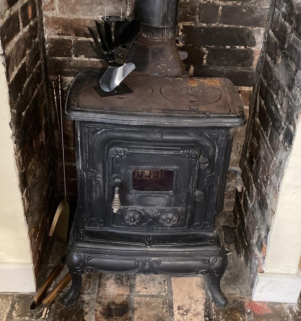 Great Thurlow - Antique Gardeco Amblecote Wood-Burning Stove - Saffron ...